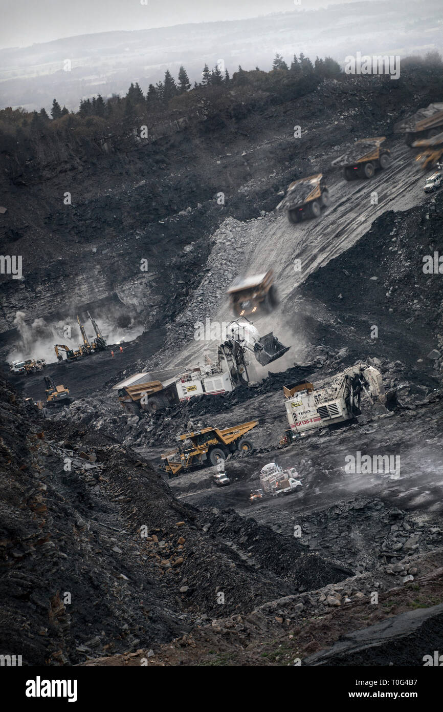 Surface mine hi-res stock photography and images - Alamy