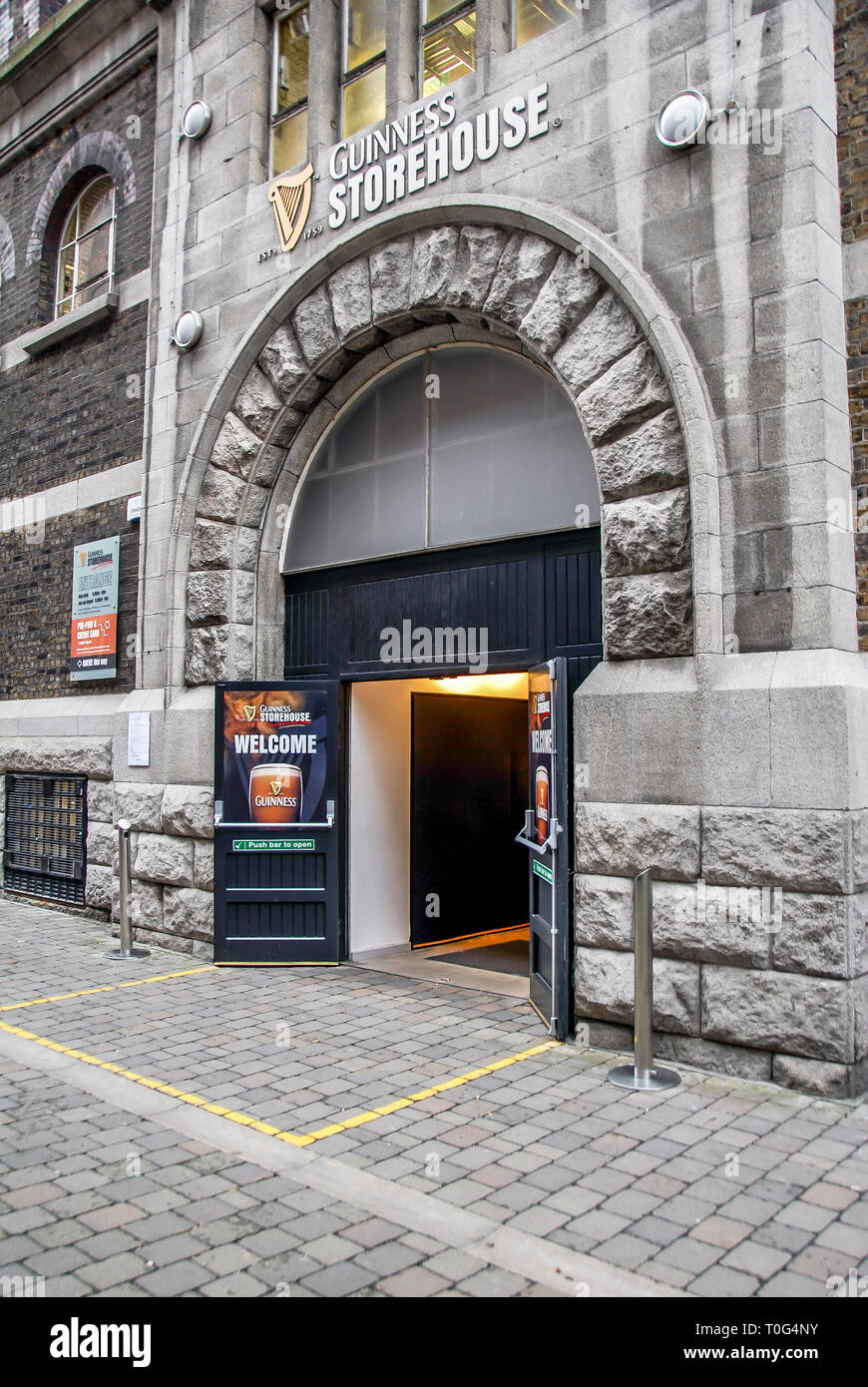 Guinness store house dublin hi-res stock photography and images - Alamy
