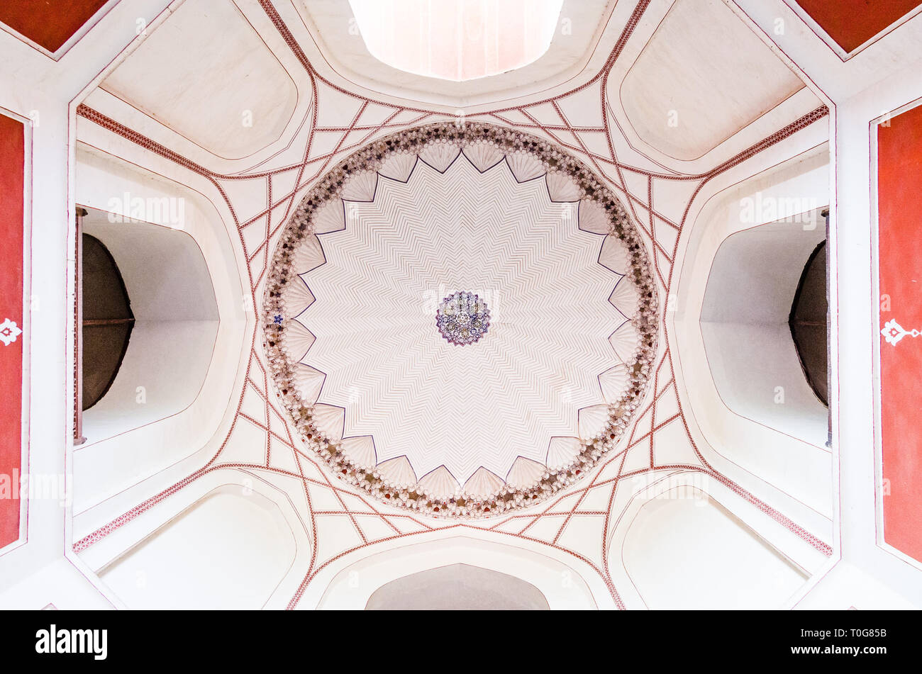 Worm eye view of the ceiling of the main shrine in Humayun's tomb in ...