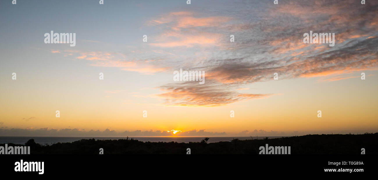 Landscape of Beautiful Sunset, Caribbean Sea, Eleuthera Island, The ...