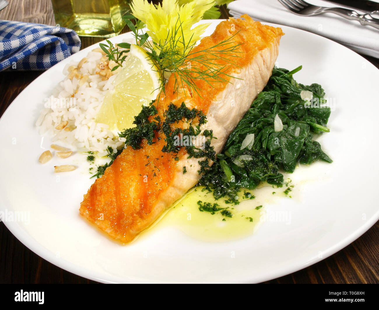 Salmon, wild rice hi-res stock photography and images - Alamy