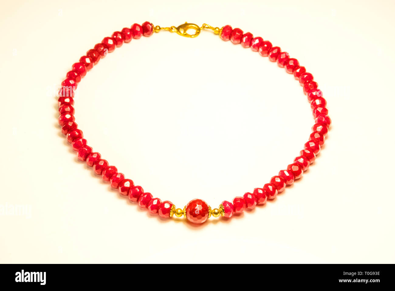 Ruby necklace hi-res stock photography and images - Alamy