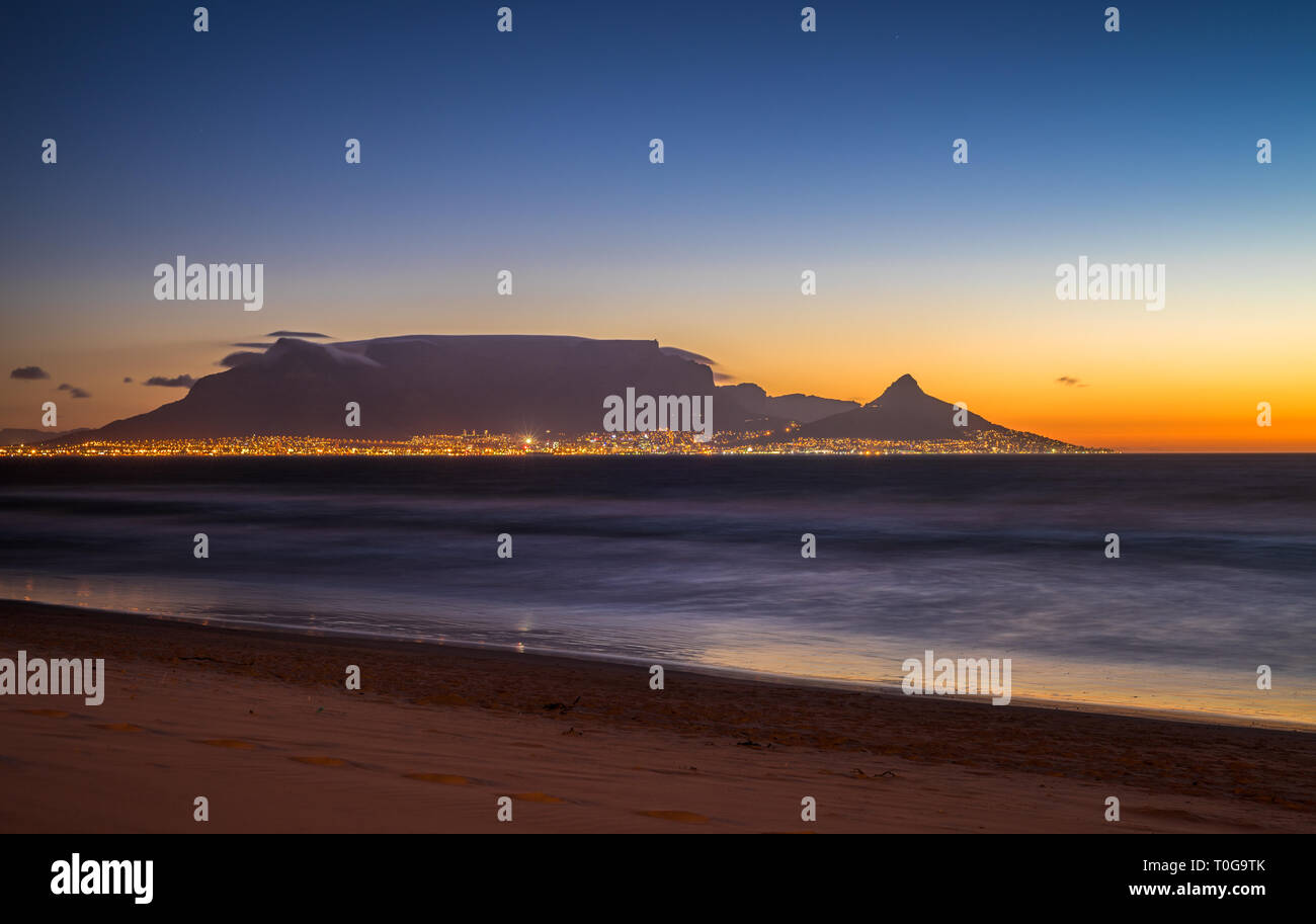 Night view of Table Mountain and Cape Town, South Africa Stock Photo ...