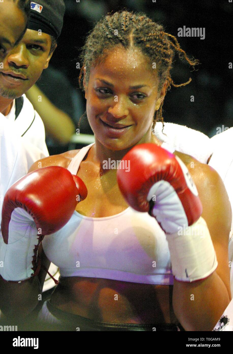 Laila ali 2002 hi-res stock photography and images - Alamy