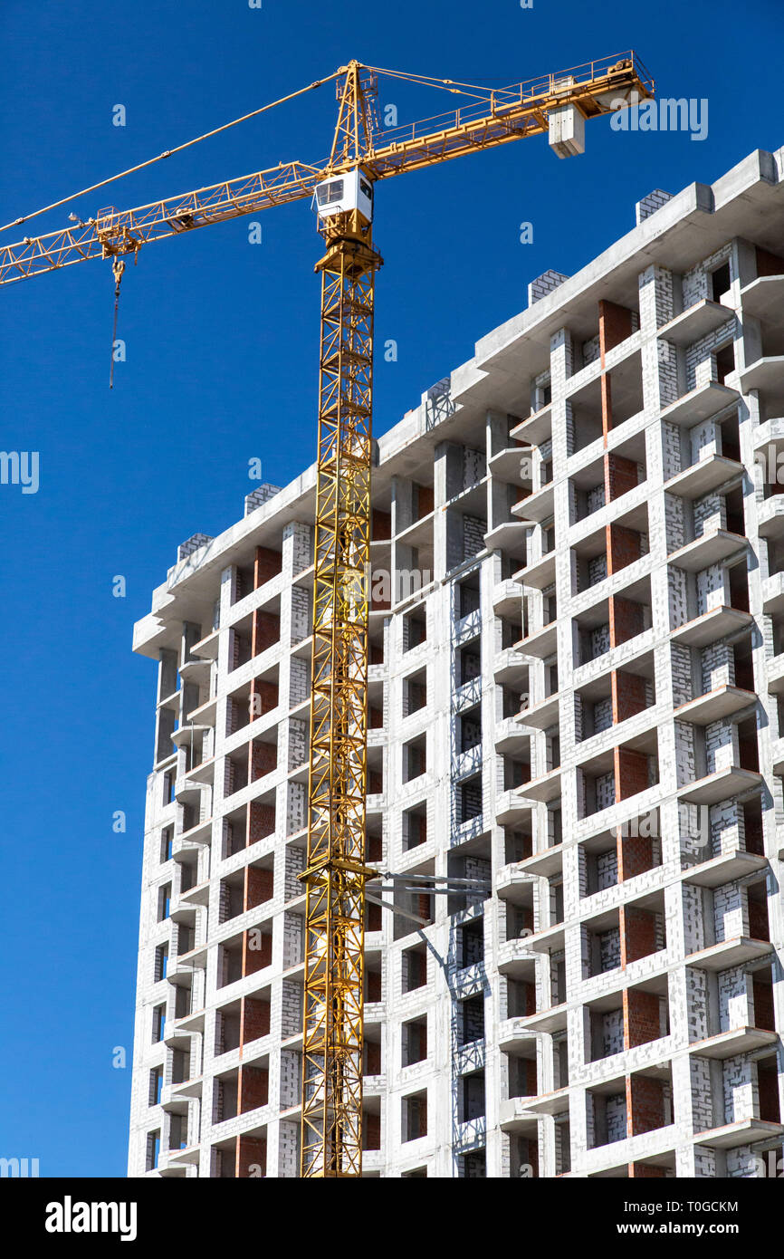 Apartment building construction Stock Photo - Alamy