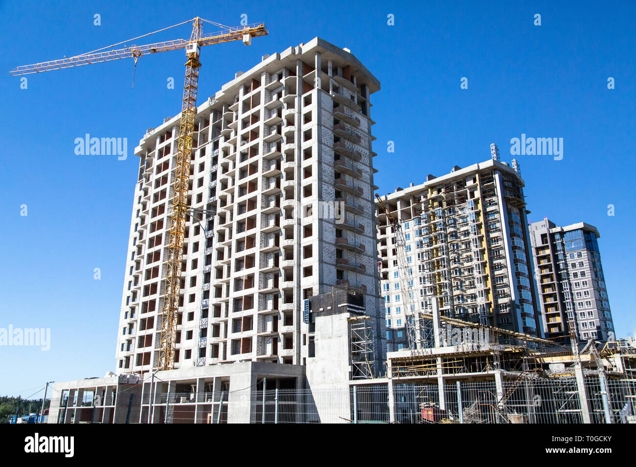 Apartment building construction site Stock Photo - Alamy
