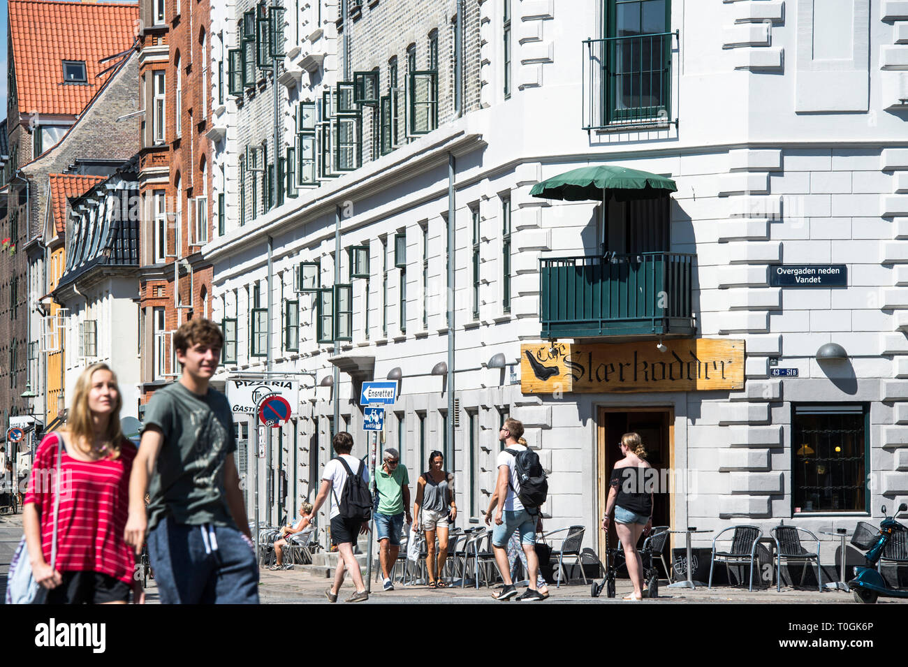 Copenhagen street scenes hi-res stock photography and images - Alamy
