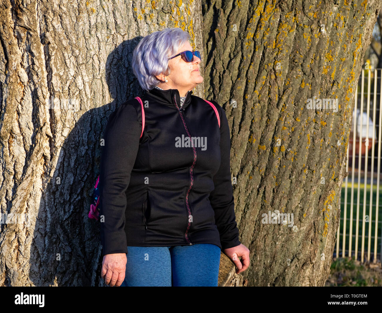 Women with environment hi-res stock photography and images - Alamy