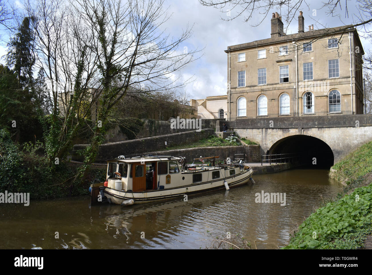 The Kennet and Avon Canal in Bath Stock Photo - Alamy