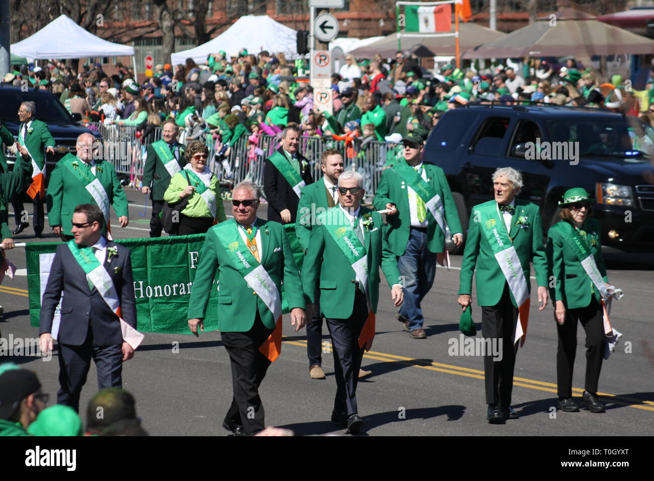 Irish green jackets hi-res stock photography and images - Alamy
