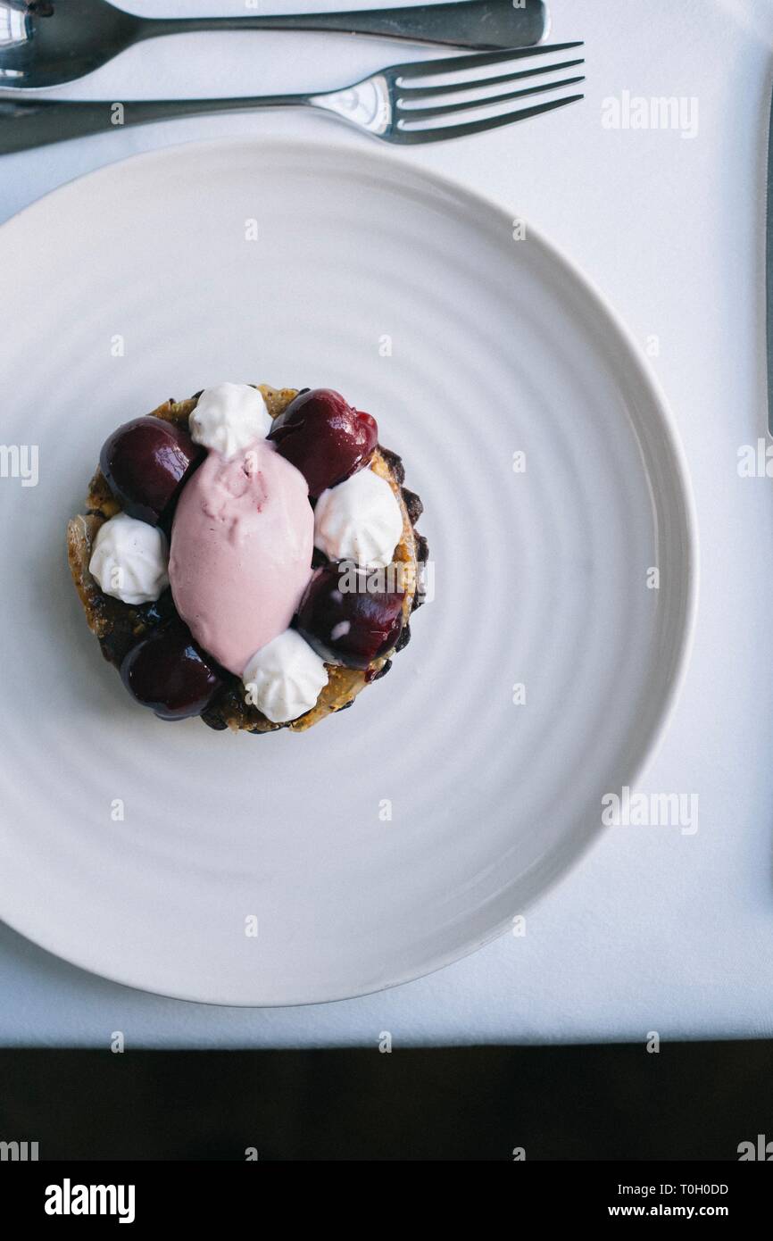 Food fine food restaurant menu pastry hi-res stock photography and ...