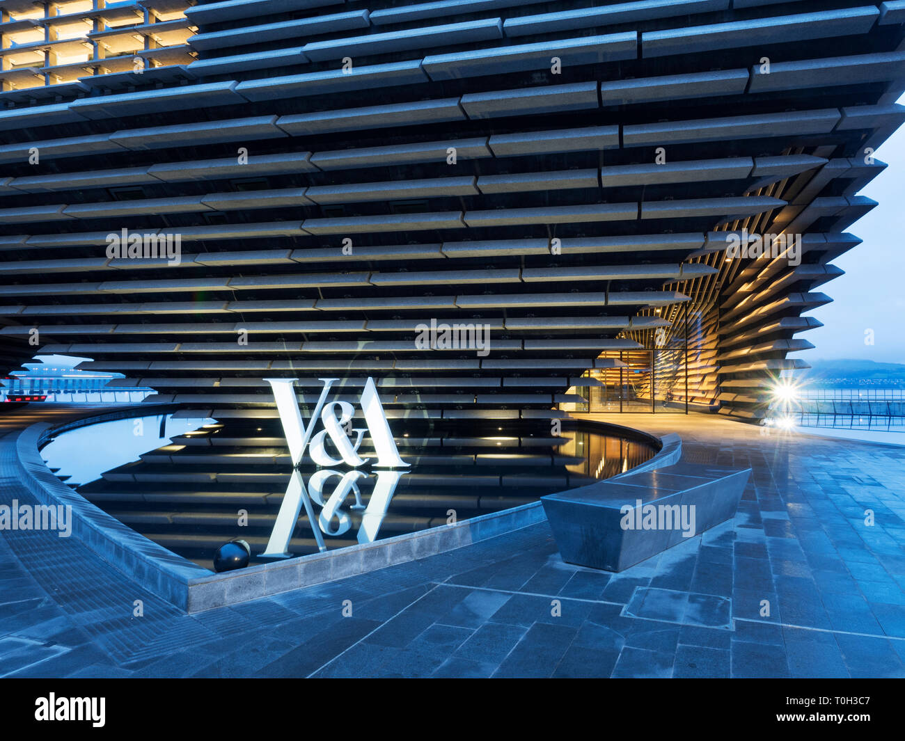 V&A Dundee design museum designed by Kengo Kuma at Riverside Esplanade ...