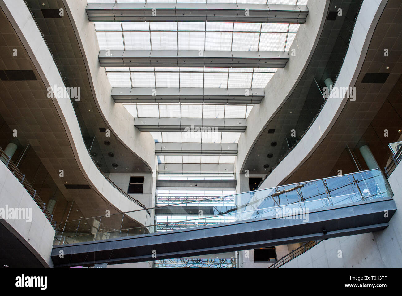 The black diamond building hi-res stock photography and images - Alamy