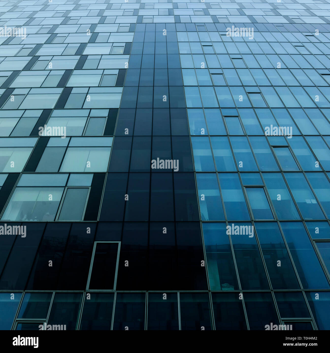 Geometric pattern building hi-res stock photography and images - Alamy