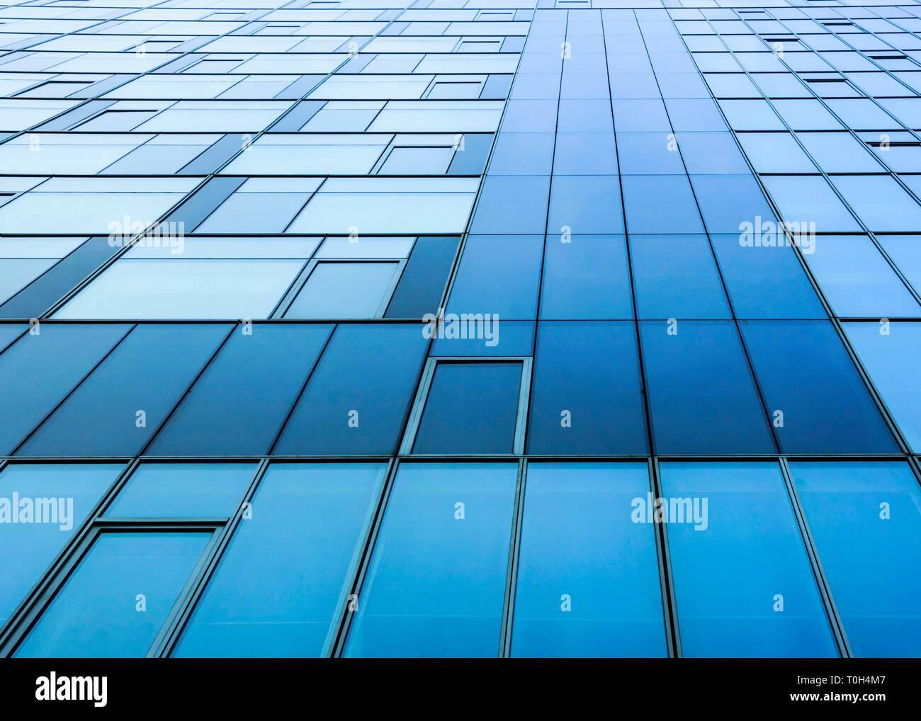 Geometric pattern building hi-res stock photography and images - Alamy