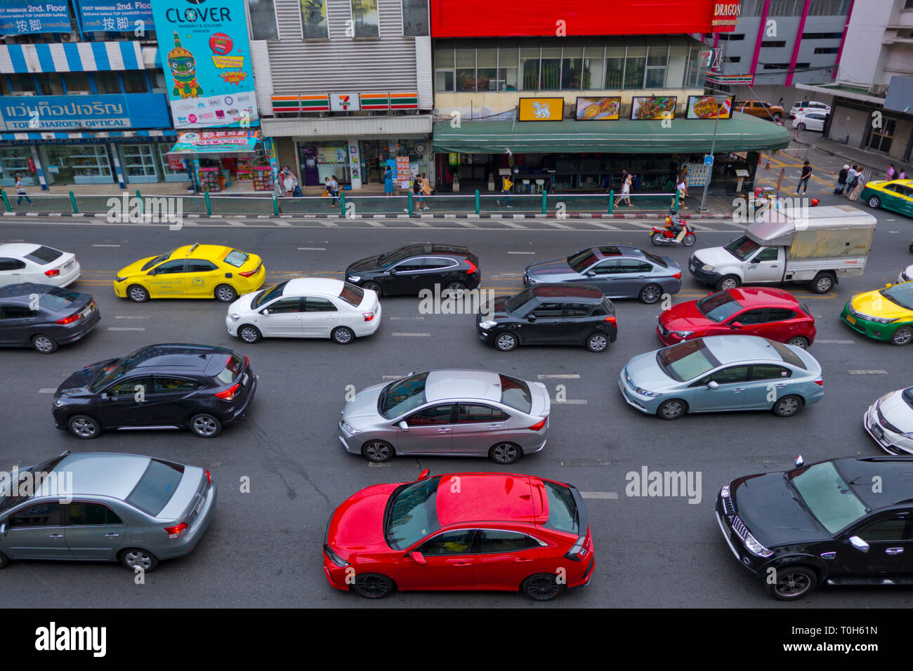 Ratchadamri Road, Pratunam, Bangkok, Thailand Stock Photo - Alamy