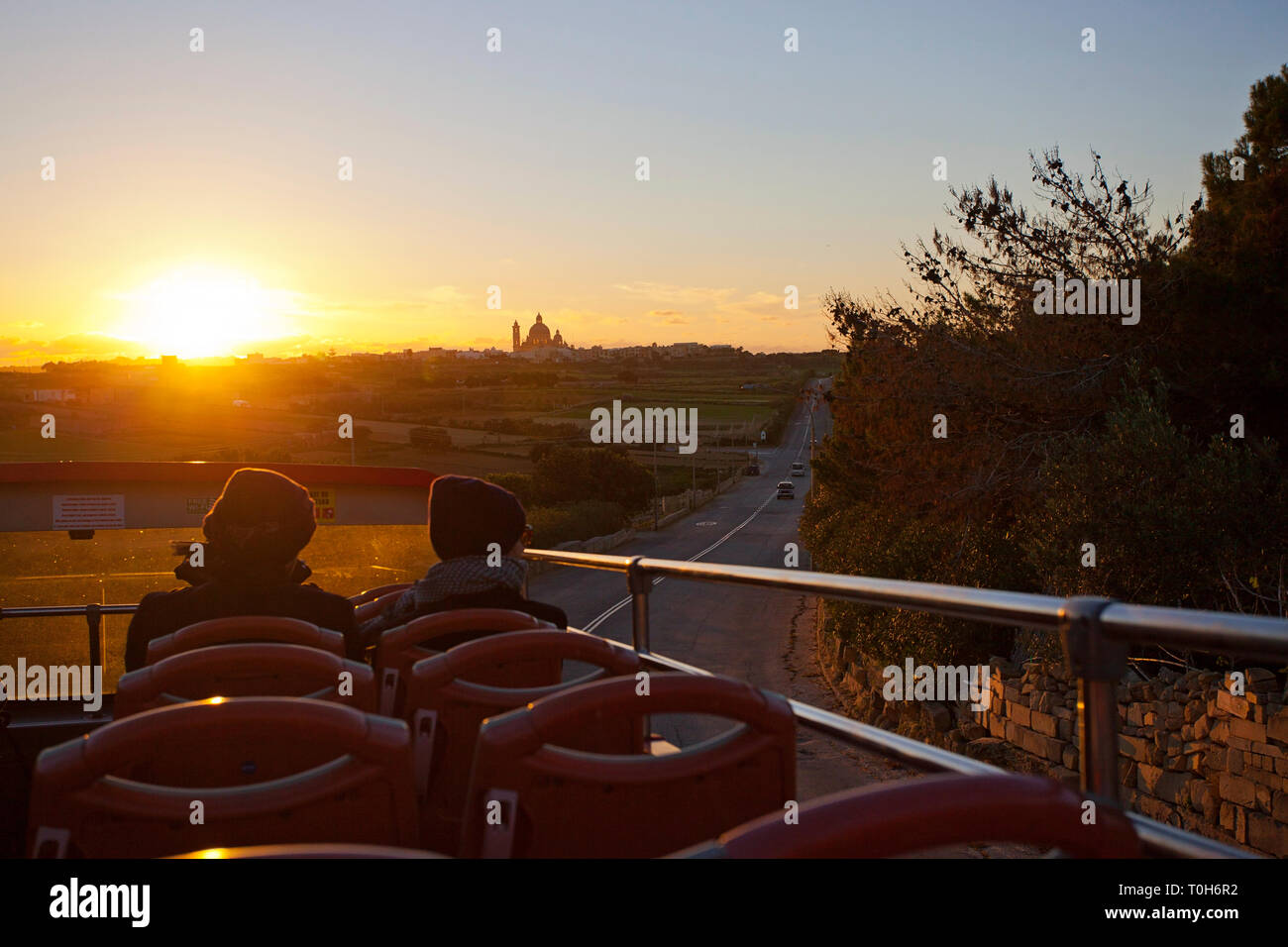 Hop on hop off bus hi-res stock photography and images - Alamy