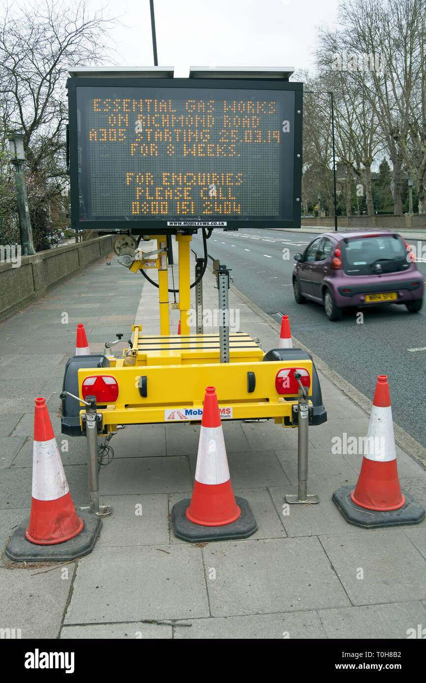 Digital road signs hi-res stock photography and images - Alamy