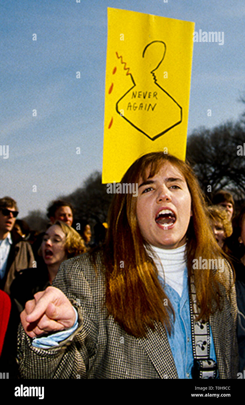 Washington DC., April 5, 1992. Hundreds of thousands of Pro Choice supporters march past the ...