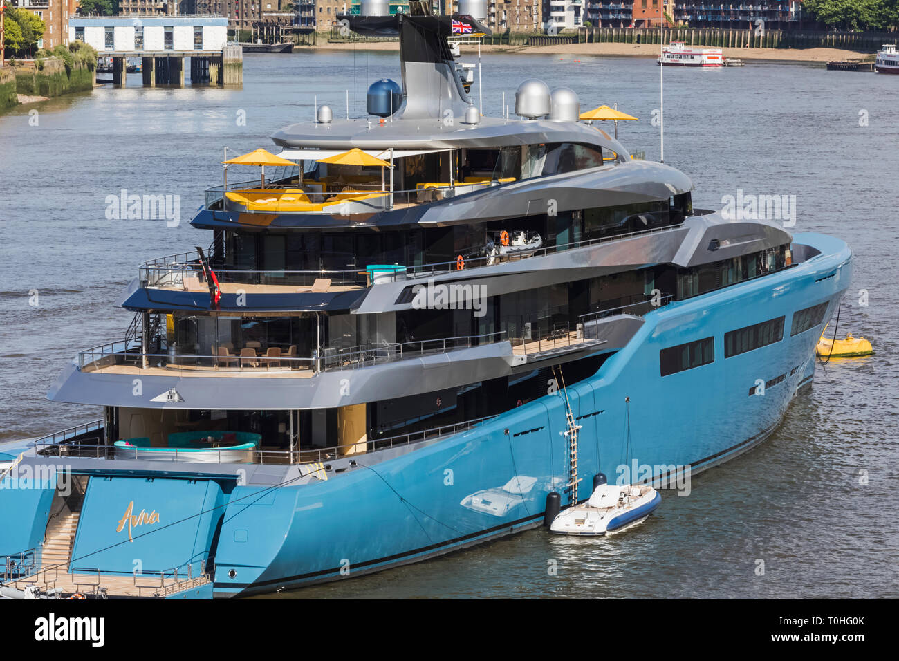 Joe lewis yacht hi-res stock photography and images - Alamy