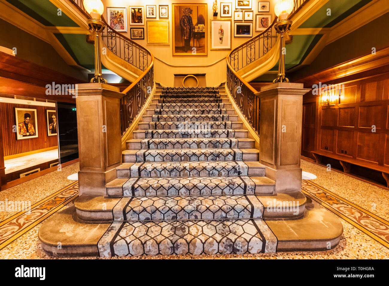 England, London, Southwark, The Dixon Tower Bridge Marriott Hotel, A ...