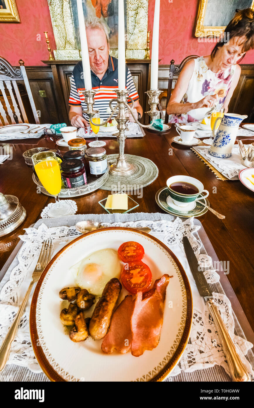 London breakfast hi-res stock photography and images - Alamy
