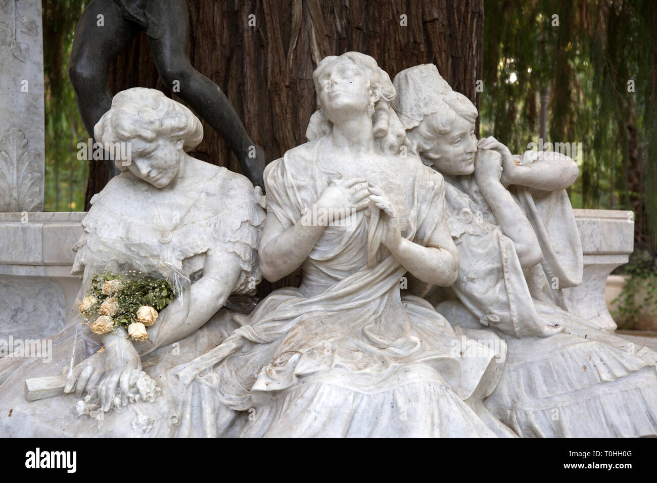 Statue becquer hi-res stock photography and images - Alamy