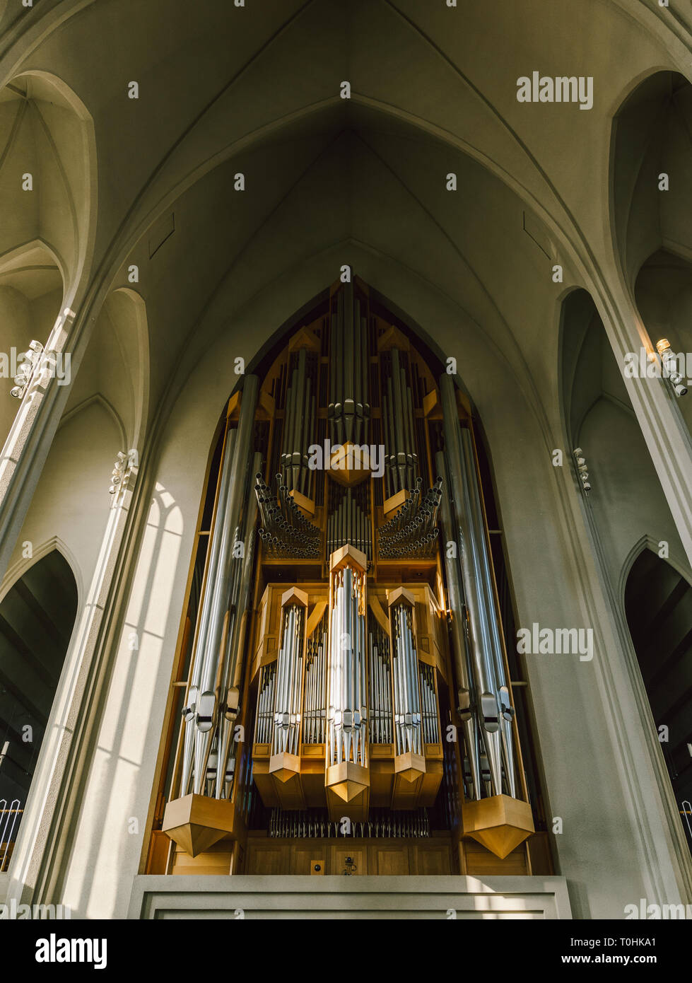 The organ of Hallgrimskirkja, Reykjavik. The magnificent organ that ...