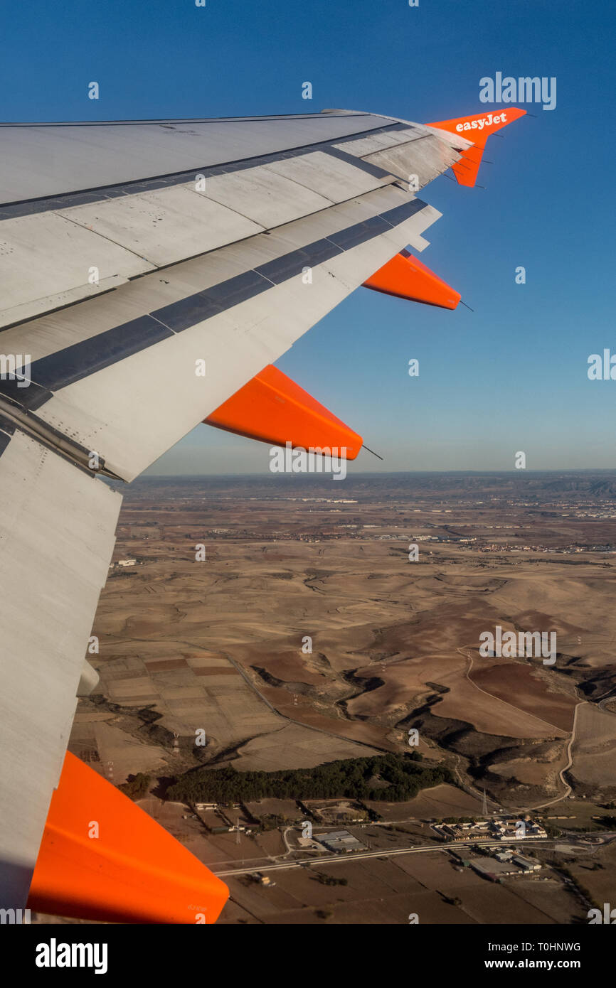Easyjet plane view from window hi-res stock photography and images - Alamy