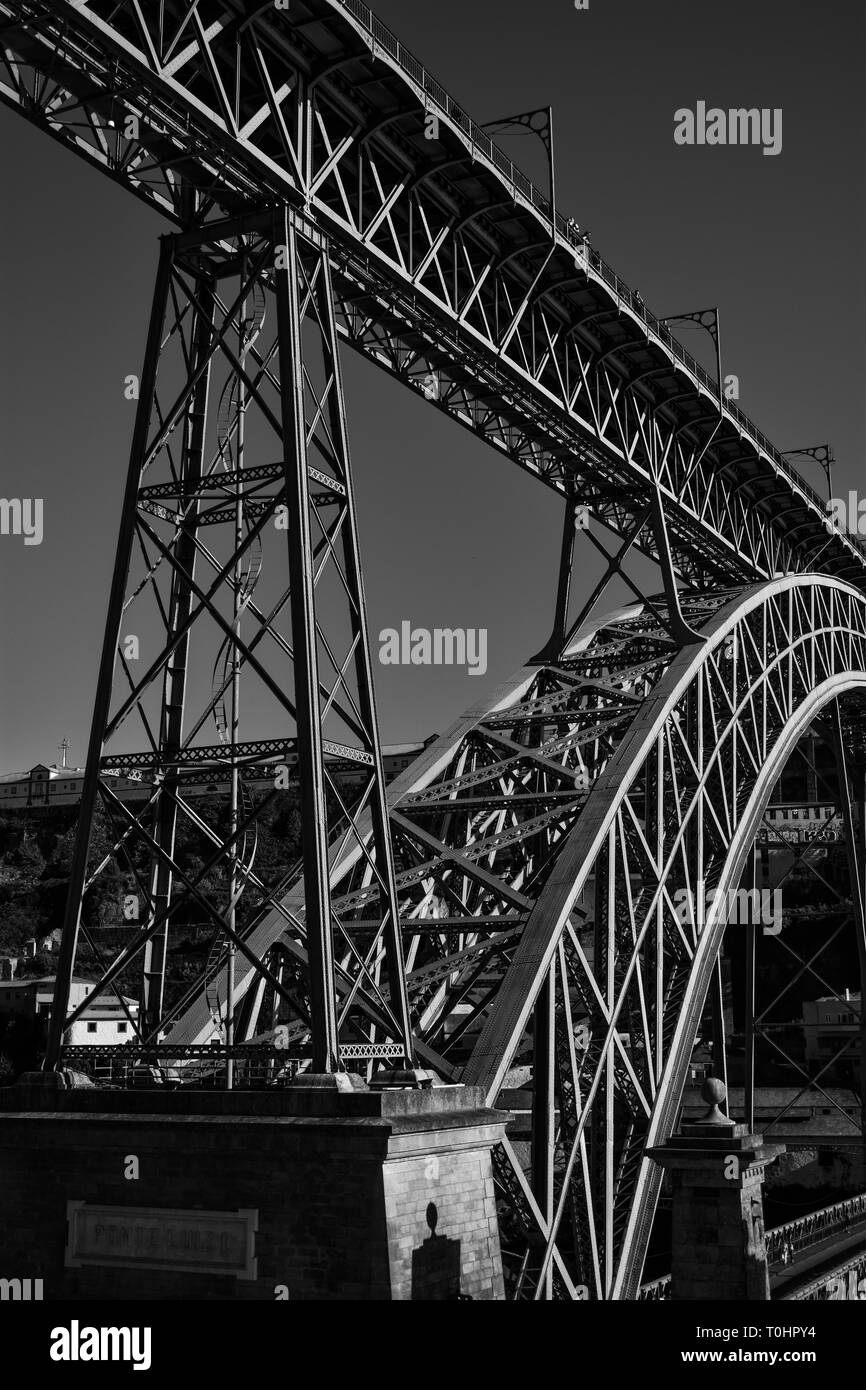 Dom Luiz I bridge Porto Stock Photo - Alamy