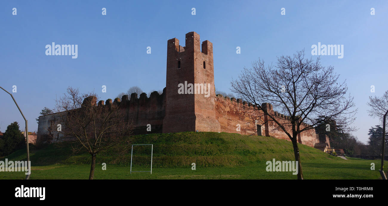 Castelfranco Veneto, Treviso / Italy - Ancient walls of Castelfranco ...