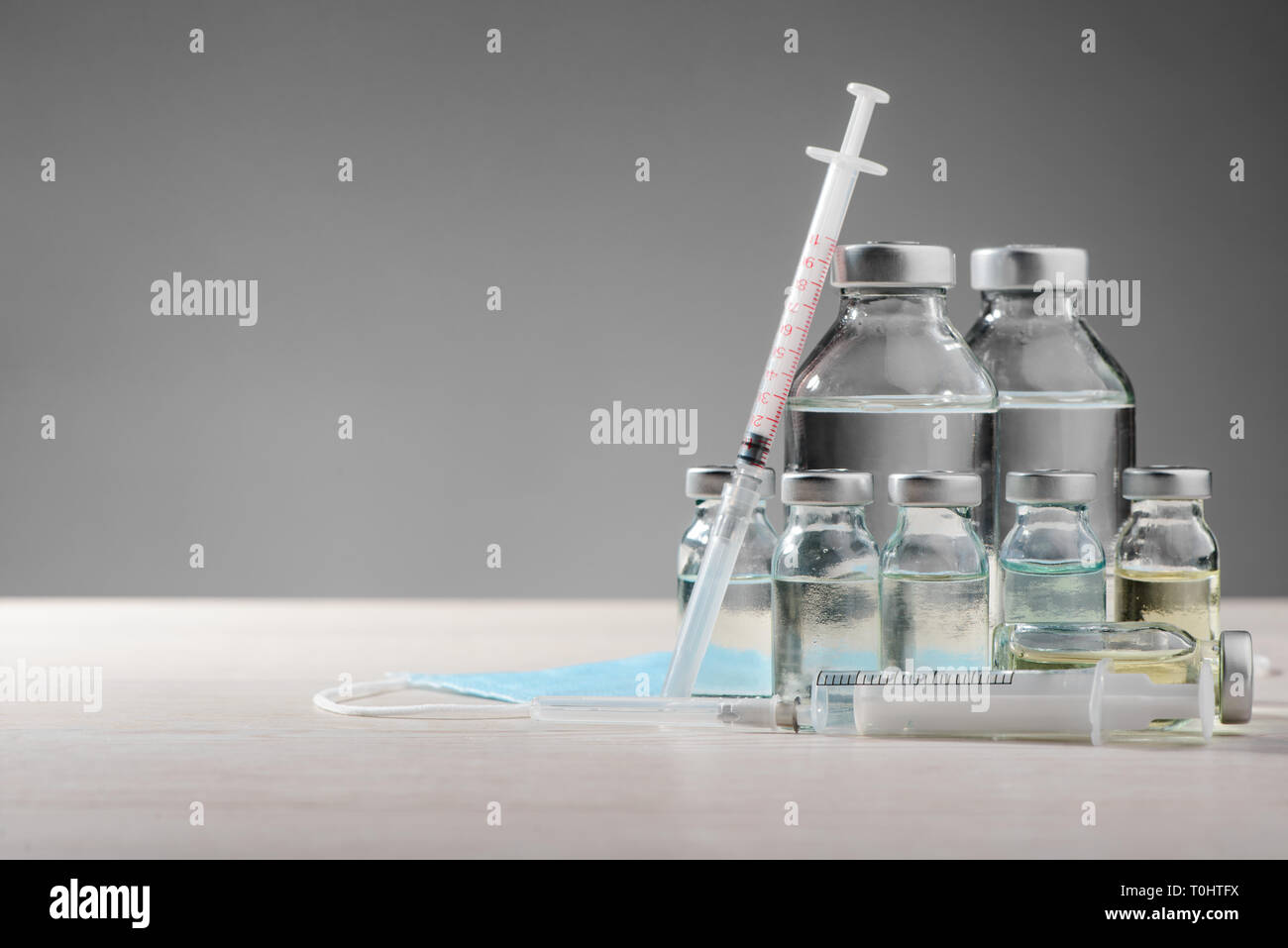 Syringes and bottles of medications Stock Photo - Alamy