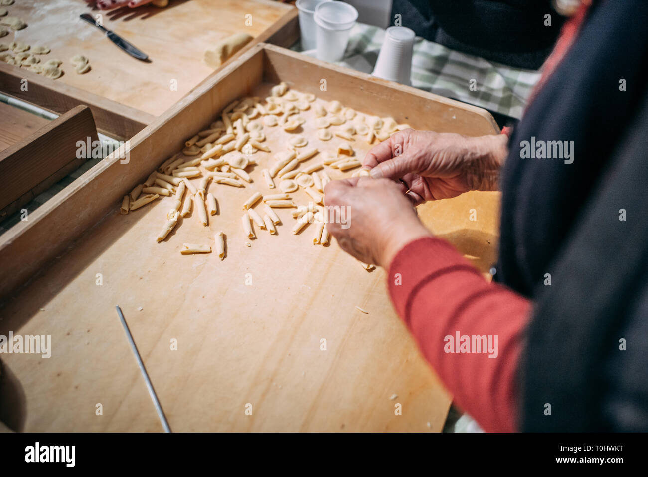 The making of Italian traditional pasta Stock Photo - Alamy