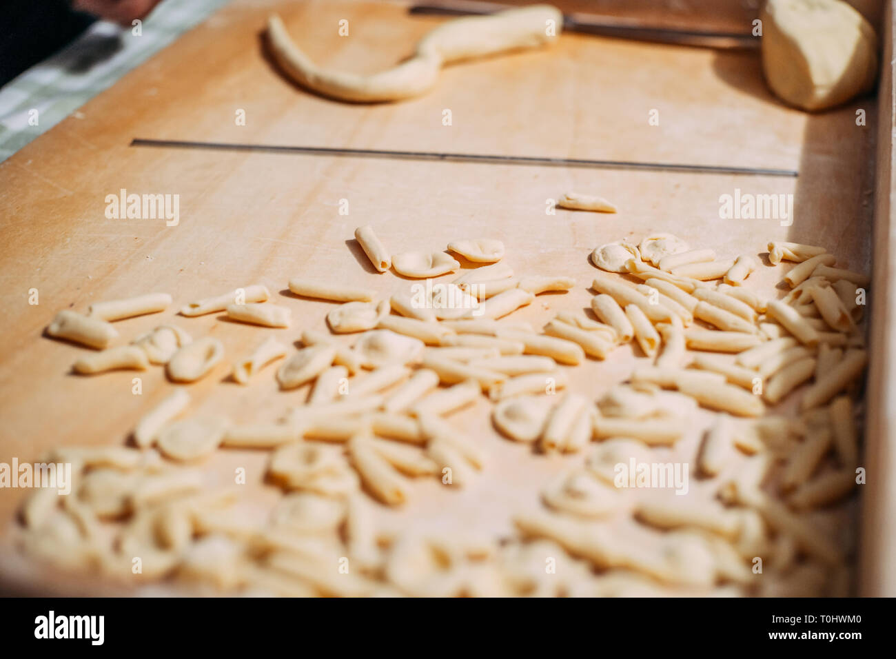 The making of Italian traditional pasta Stock Photo - Alamy