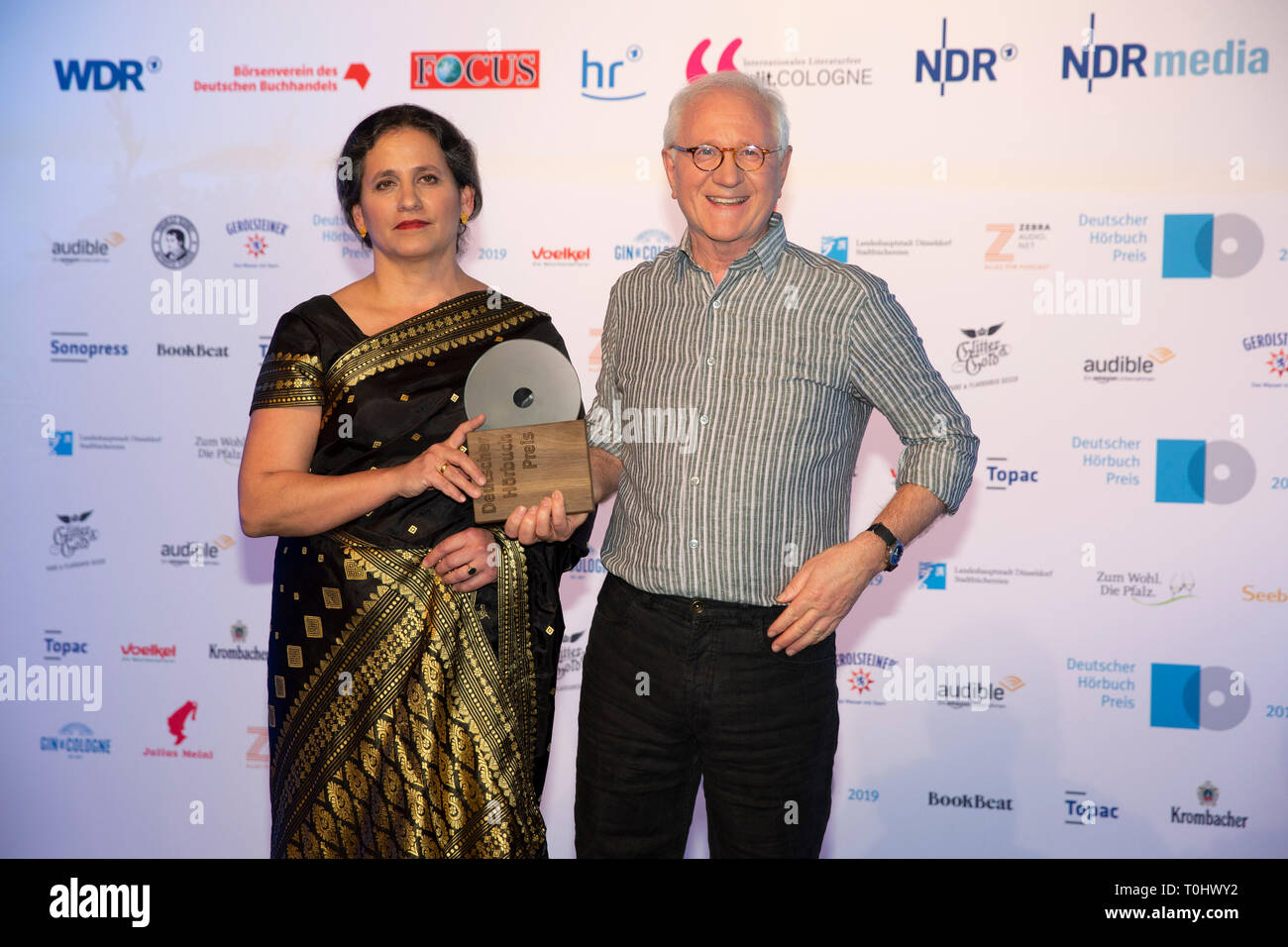 Sabeeka Gangjee-Well,Hans Well bei der Verleihung des Deutschen ...