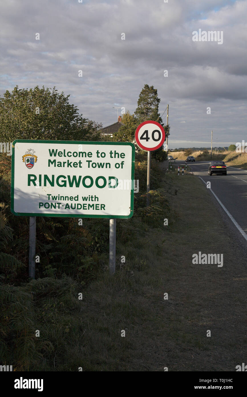 Ringwood town hi-res stock photography and images - Alamy