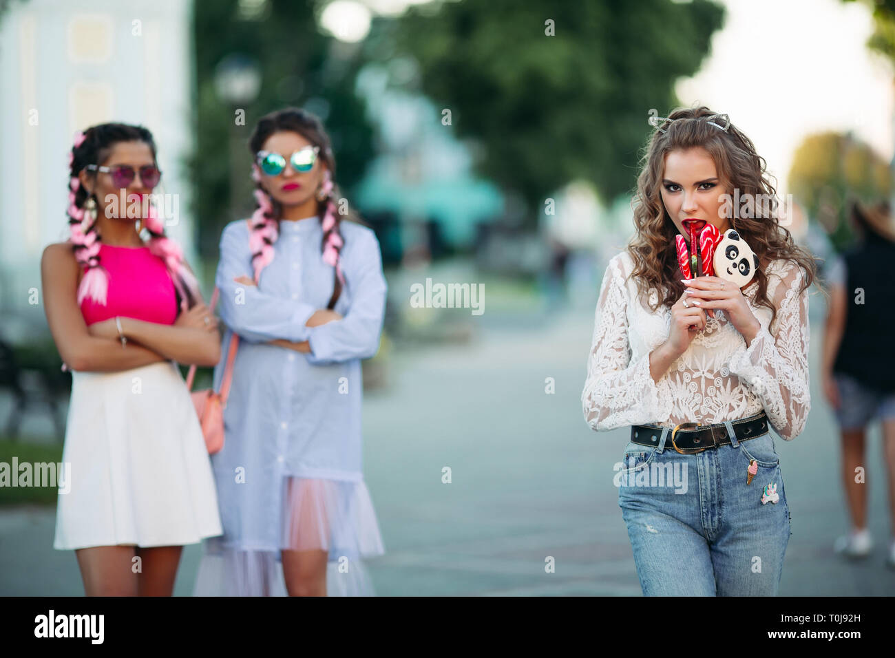 Angry friends group hi-res stock photography and images - Alamy