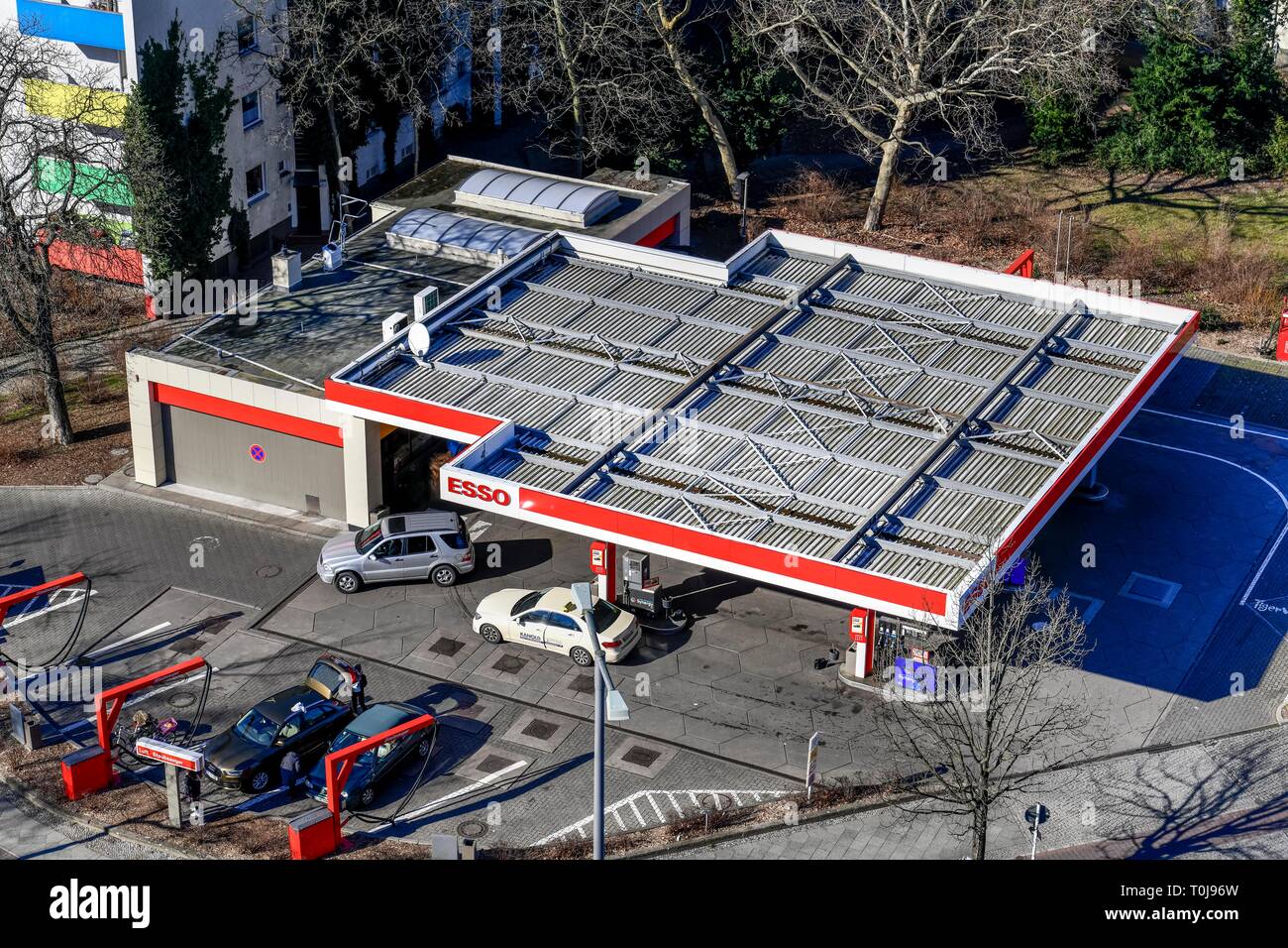 Esso Filling Station High Resolution Stock Photography and Images - Alamy