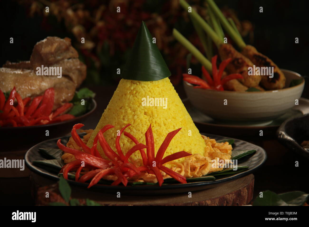 Cone shape hi-res stock photography and images - Alamy