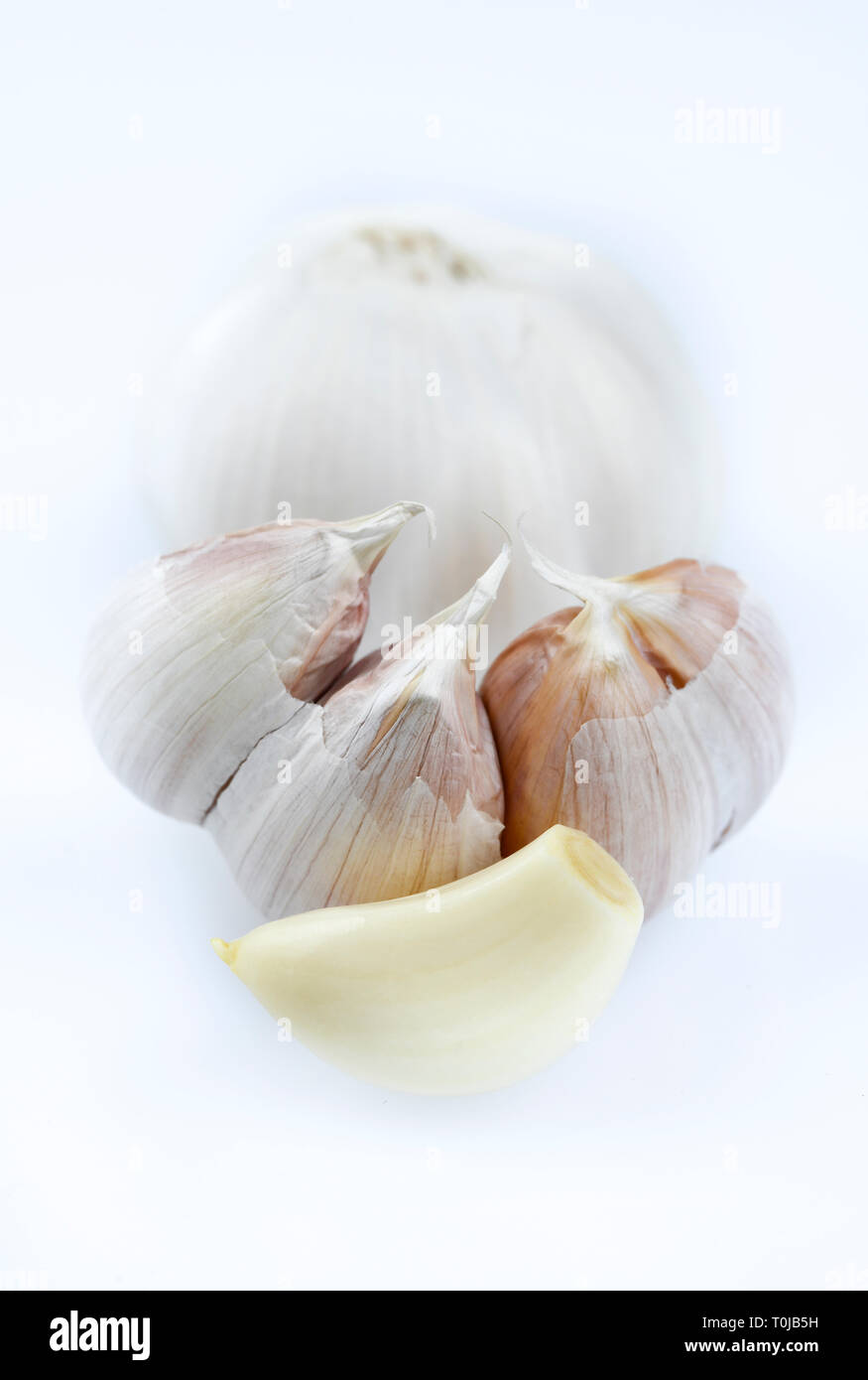 Garlic toes hi-res stock photography and images - Alamy