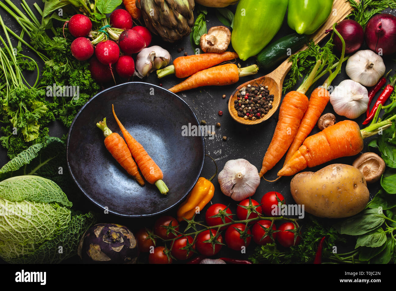 Fresh organic vegetables Stock Photo - Alamy