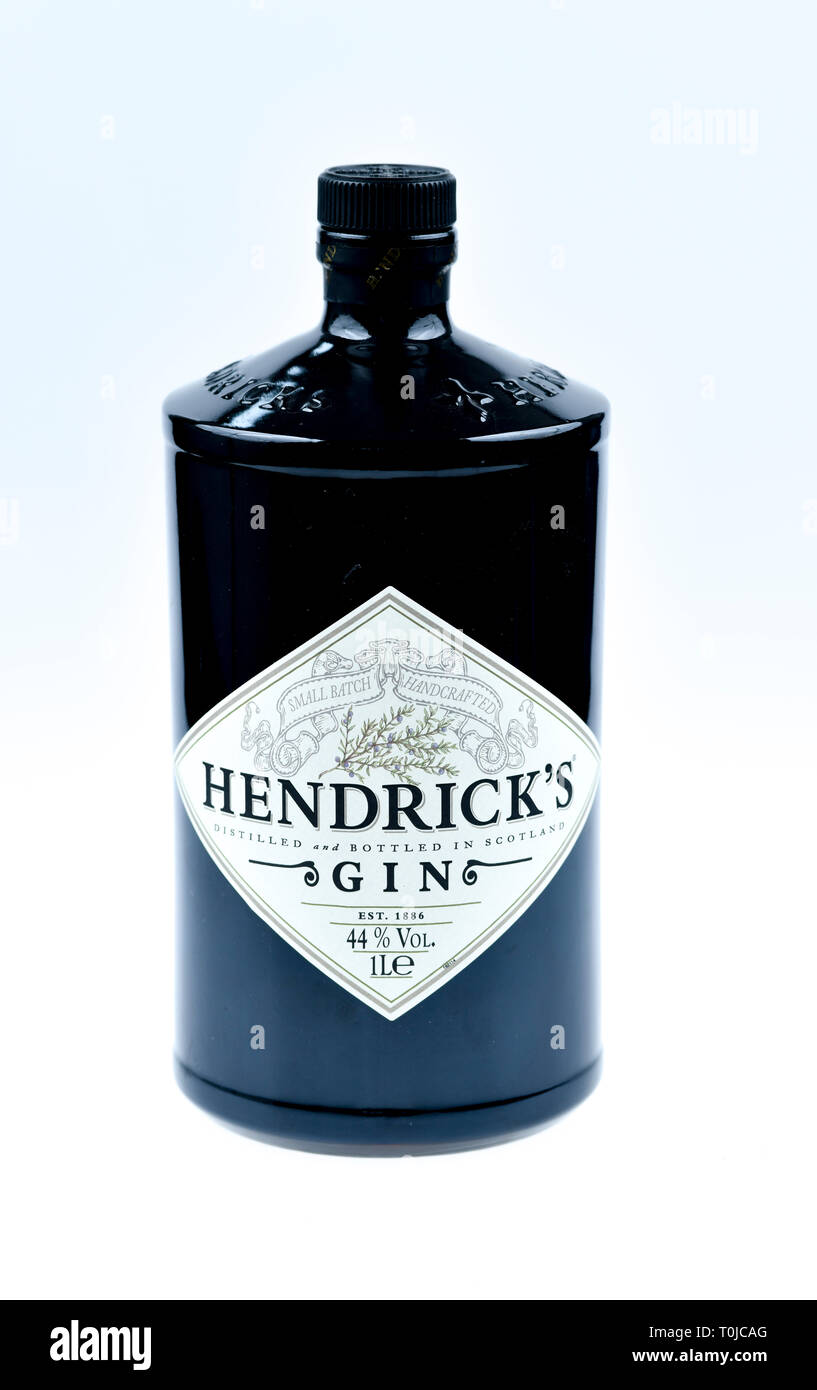 Bottle Hendrick's gin, studio admission, Flasche Hendrick´s Gin ...