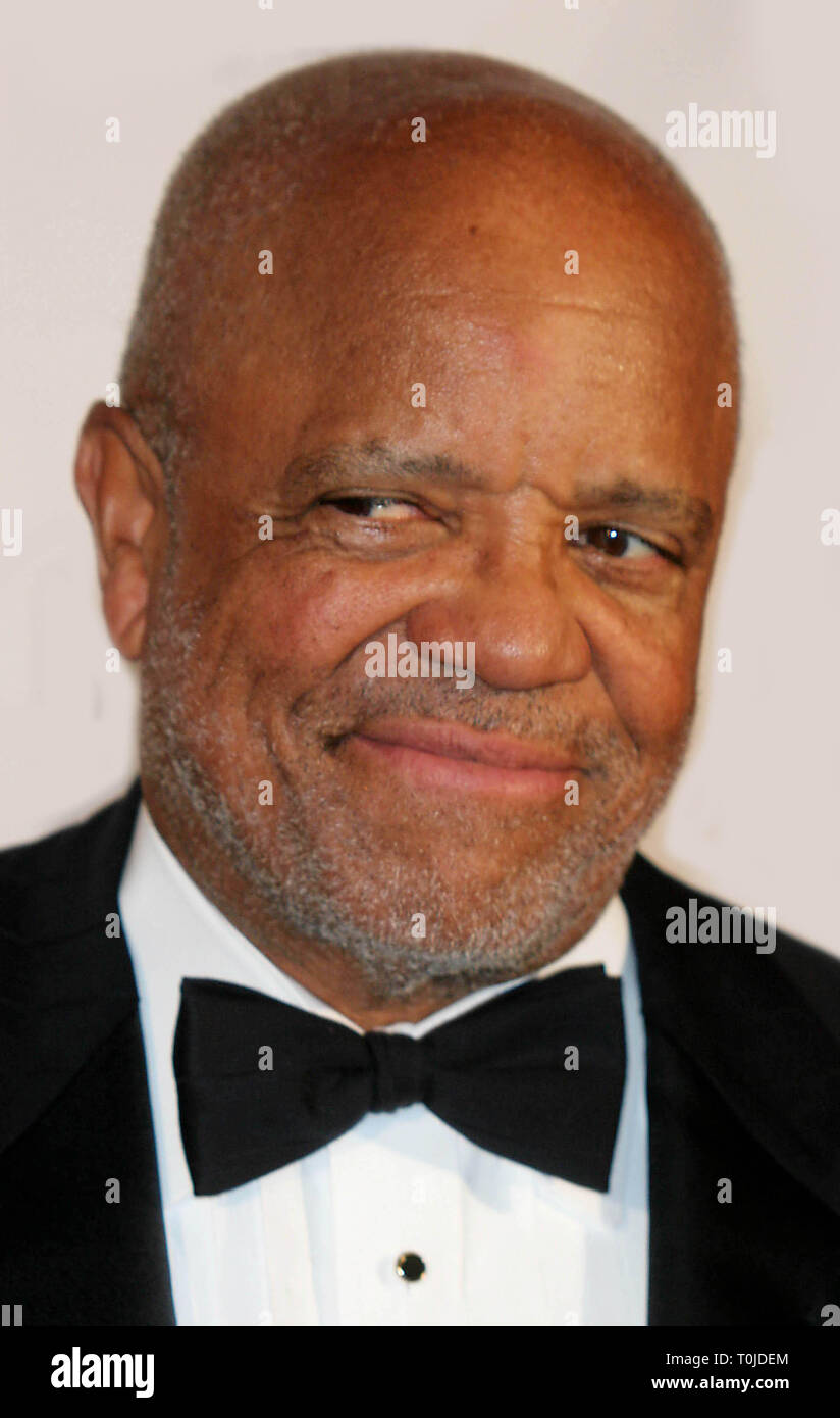 BERRY GORDY THE 36TH ANNUAL SONGWRITERS HALL OF FAME AWARDS AT THE ...