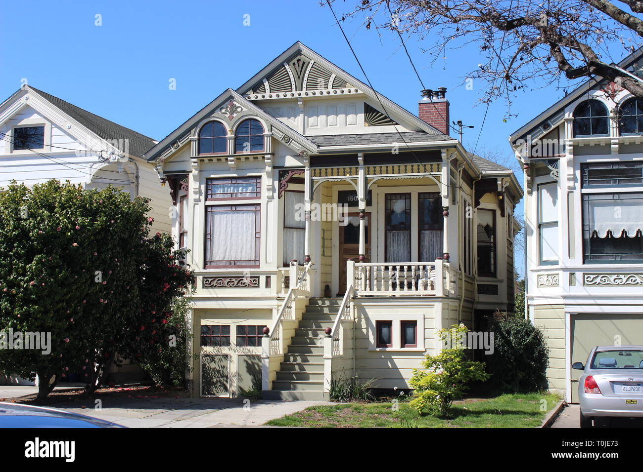Queen Anne Cottage, built 1896, Alameda, California Stock Photo - Alamy