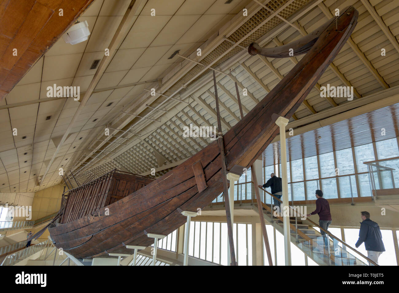 The restored Khufu ship solar barge, beside the Great pyramid, Giza ...