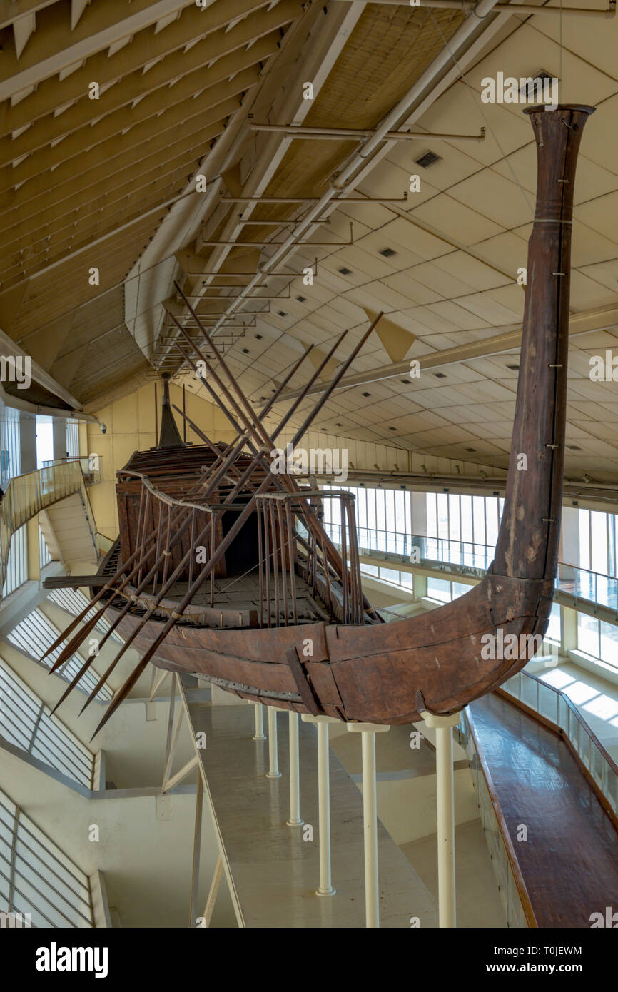 The restored Khufu ship solar barge, beside the Great pyramid, Giza ...