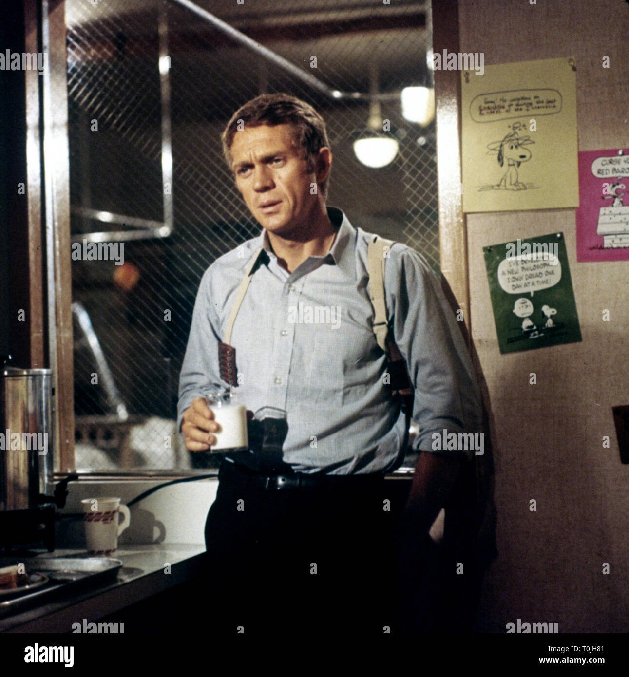 Bullitt 1968 steve mcqueen hi-res stock photography and images - Alamy