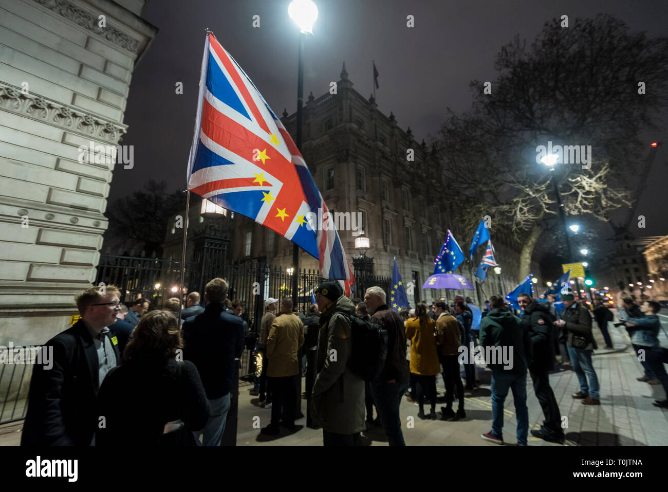 Number 10 downing street inside hi-res stock photography and images - Alamy