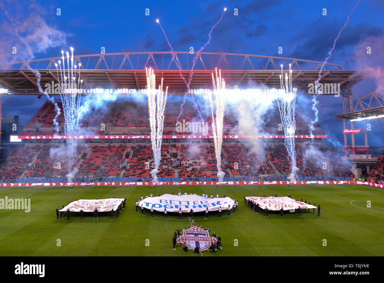 Toronto sports stadium hi-res stock photography and images - Alamy