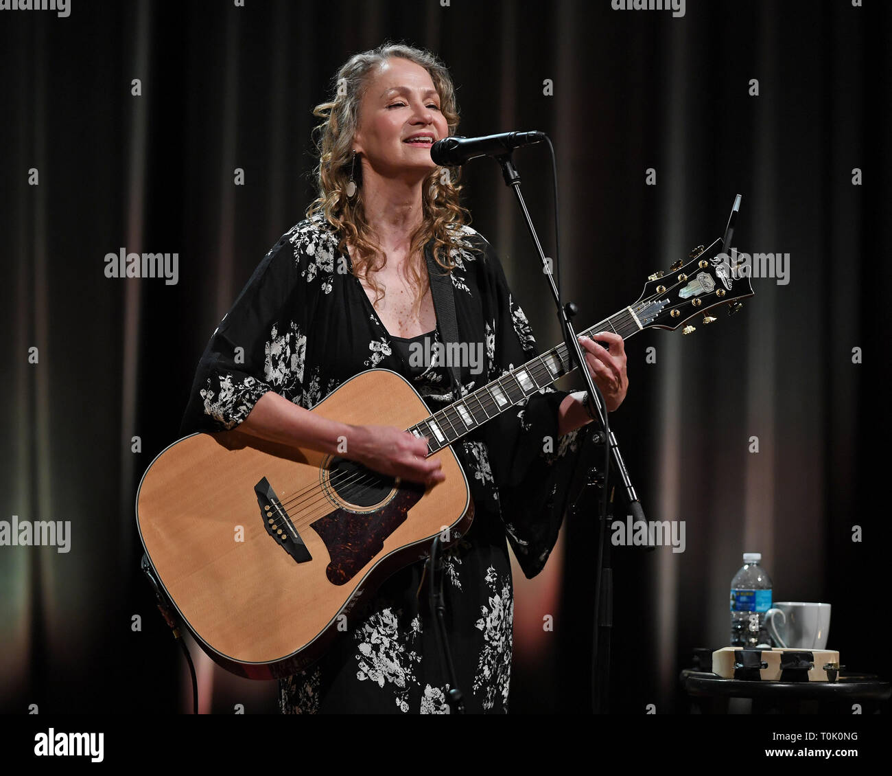 Joan osborne hi-res stock photography and images - Alamy